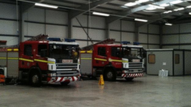 Redcar firefighters take up residence in warehouse - BBC News