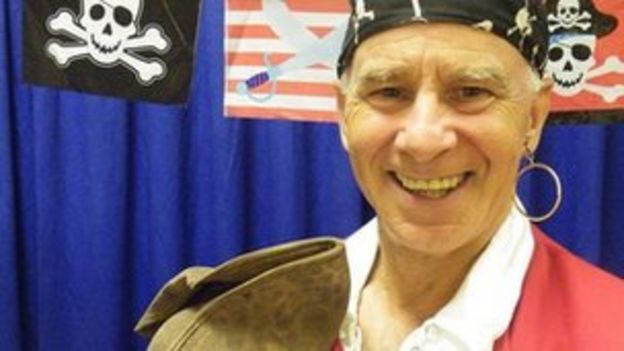 From senior banker to Pirate Pete - BBC News