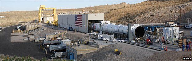 Big rocket booster in second test - BBC News