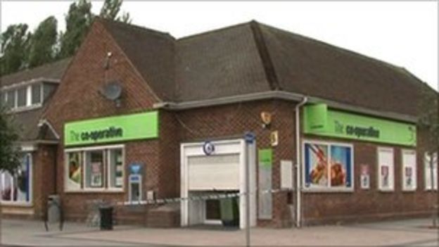 Five men arrested after West Bridgford Co-op robbery - BBC News