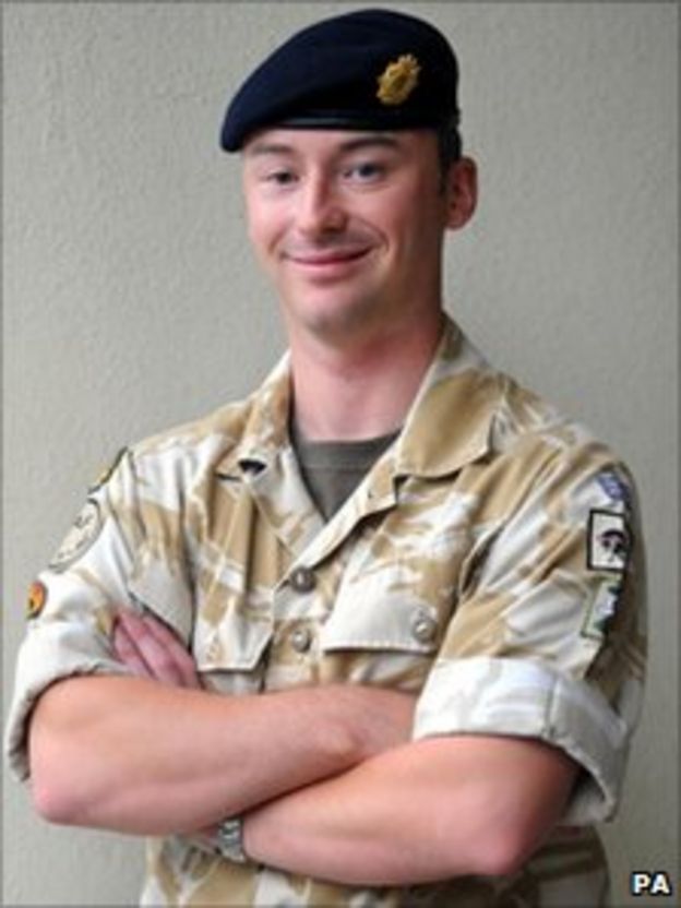 UK armed forces in Afghanistan honoured for bravery - BBC News