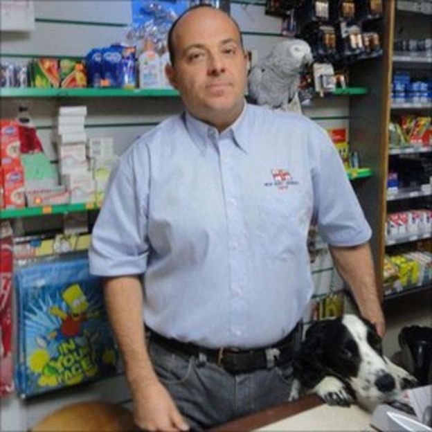 Parrot mimics New Quay lifeboatman's pager alert - BBC News
