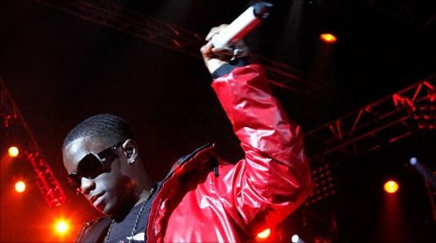 UK rapper Devlin says he 'can't enjoy' chart music - BBC News