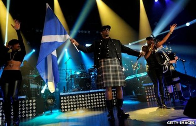 Diddy plays first UK in 5 years in Glasgow - BBC News