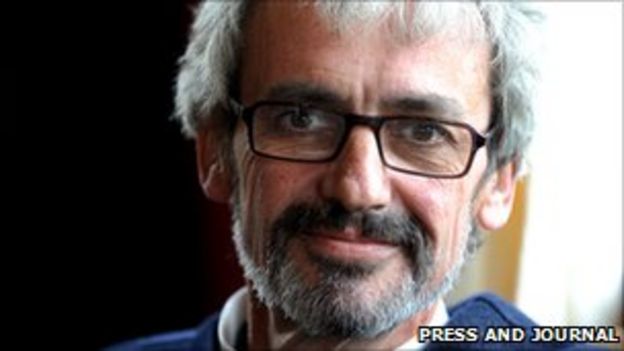 Service for oil industry chaplain Reverend Andrew Jolly - BBC News