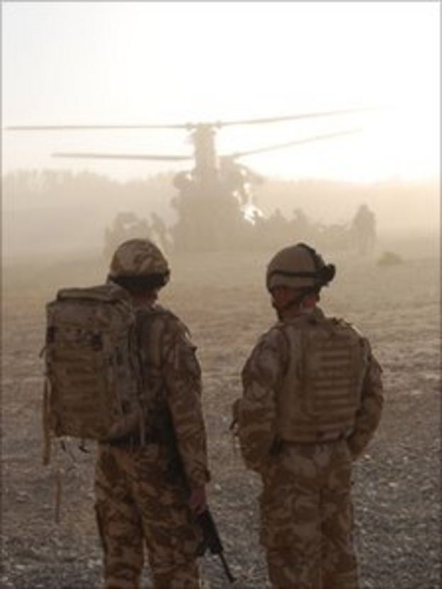 Soldiers' stories in £50k display in Durham - BBC News