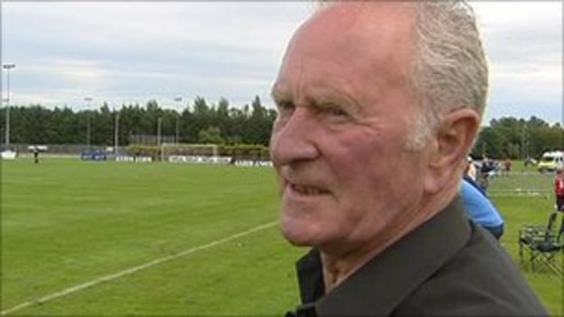 IFA honours '58 world cup team - BBC News