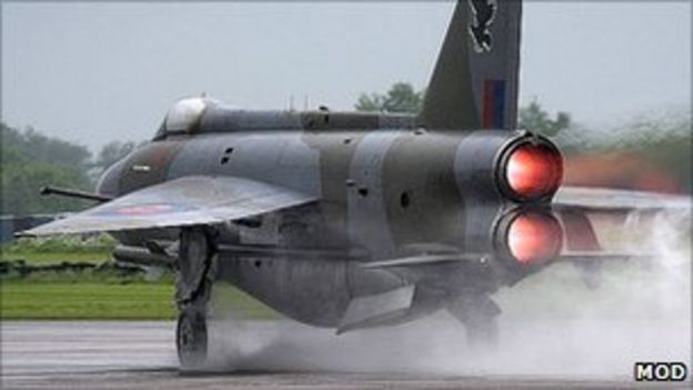 Bloodhound diary: Pressure mounts - BBC News