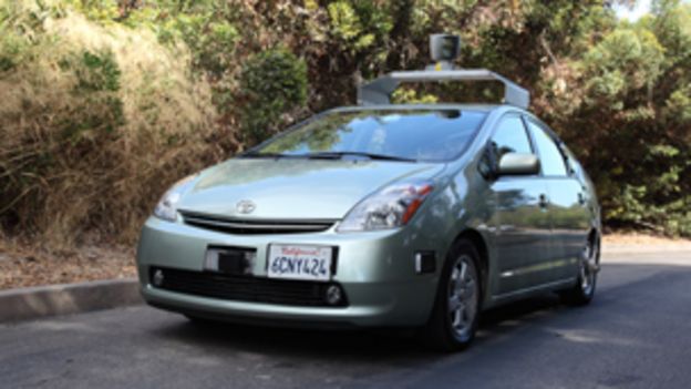 Google tests cars that drive themselves - BBC News