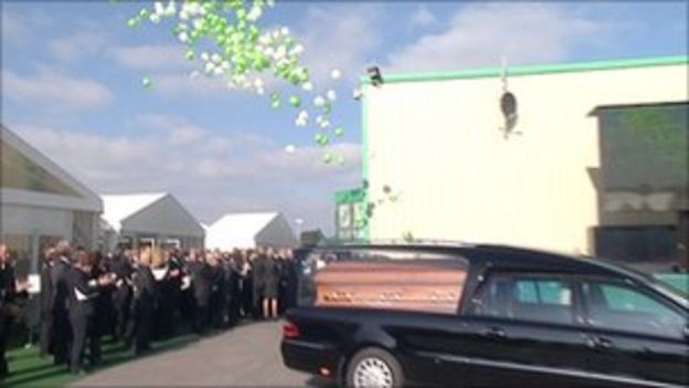 Funeral for Segway tycoon Jimi Heselden in Leeds - BBC News