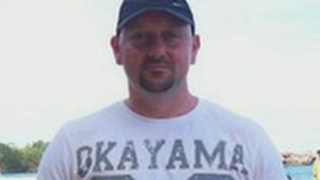 Tyneside addict 'abused by Pc' kept 10-year silence - BBC News