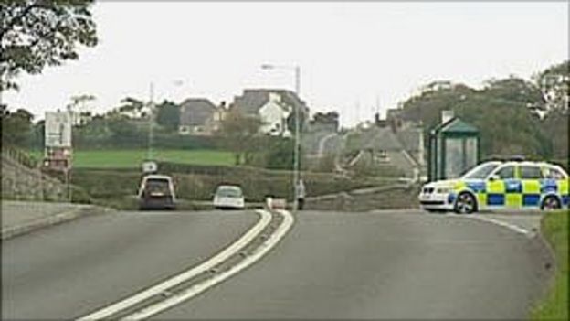 Motorcyclist killed and driver hurt in Anglesey crash - BBC News