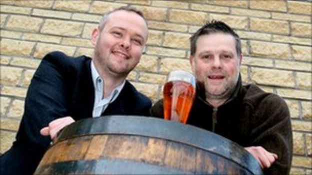 Stonehaven Real Ale Festival to honour old distillery - BBC News