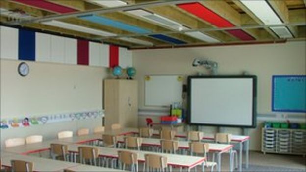 Nottingham primary school opens after £13m revamp - BBC News