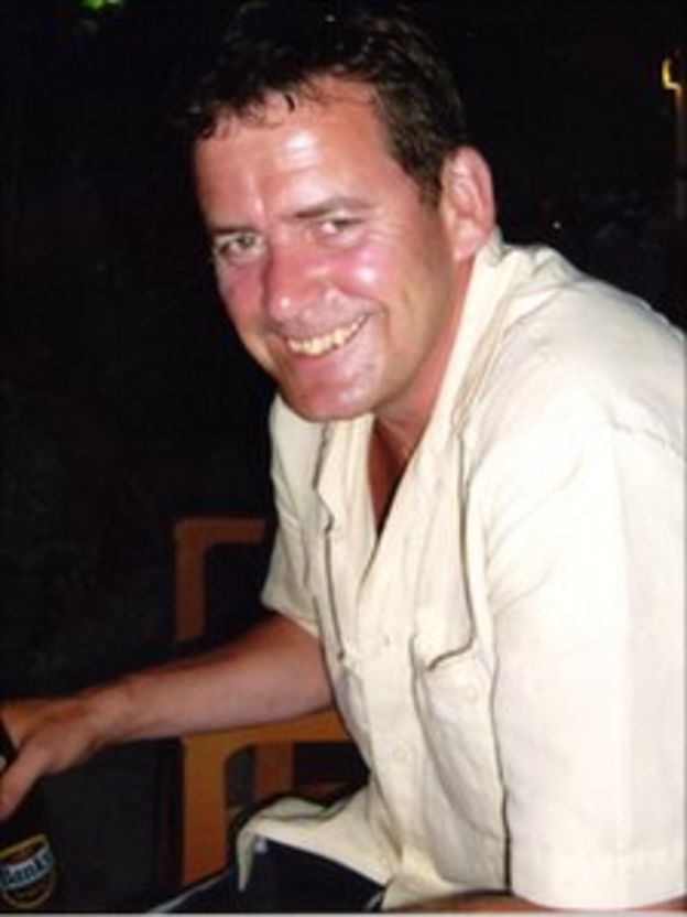 Man guilty of Dolphin Inn landlord Steven Curran murder - BBC News