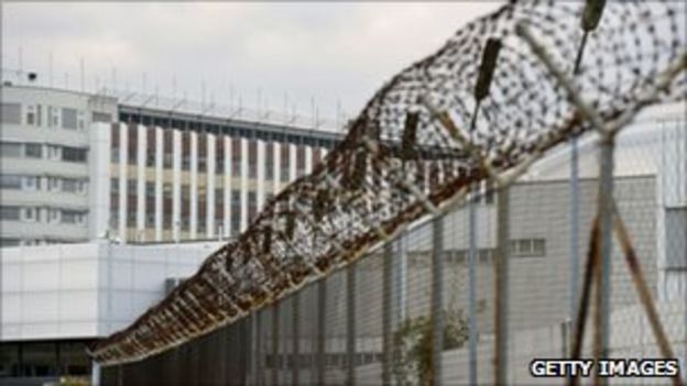 Europe split over prisoner voting rights - BBC News