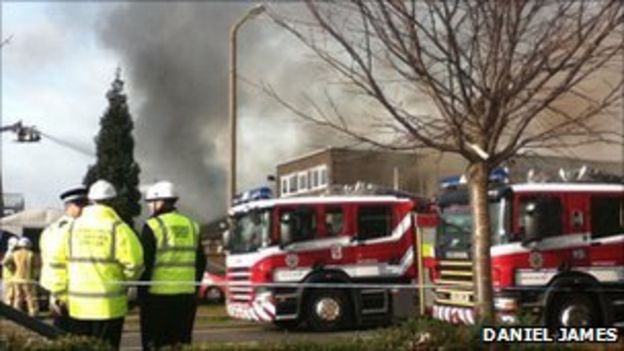 Crews at packaging factory fire in Crawley - BBC News