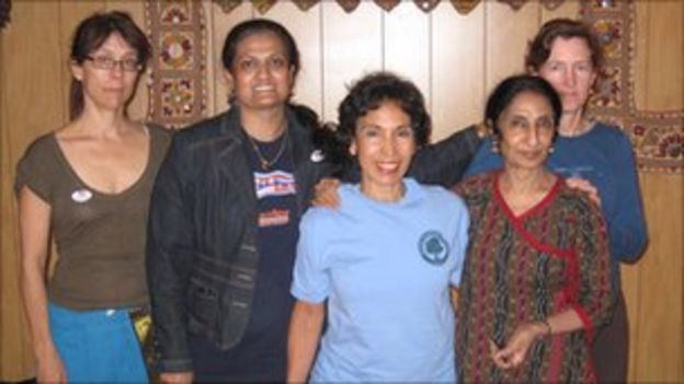 Indian Americans reflect on life in US - BBC News