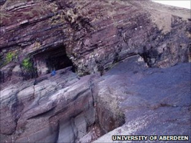 Scottish rocks record ancient oxygen clues - BBC News