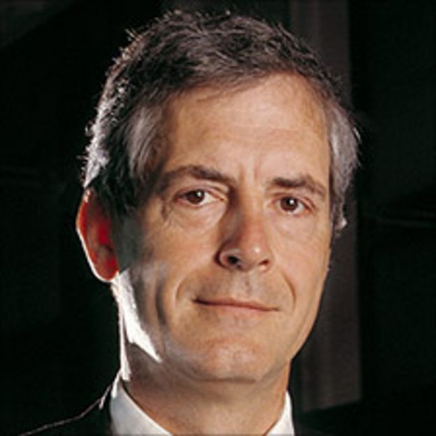 V&A director Sir Mark Jones to leave museum - BBC News