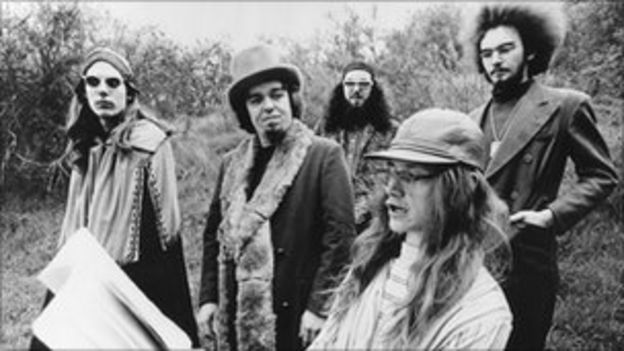 Obituary: Captain Beefheart - BBC News