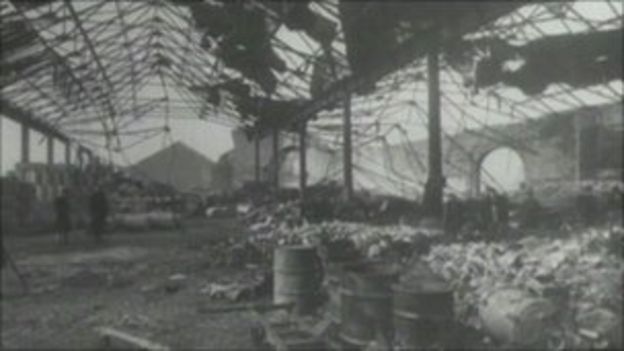 Liverpool air raid shelter bomb victims remembered - BBC News