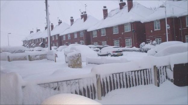 Snow disruption across Nottinghamshire continues - BBC News
