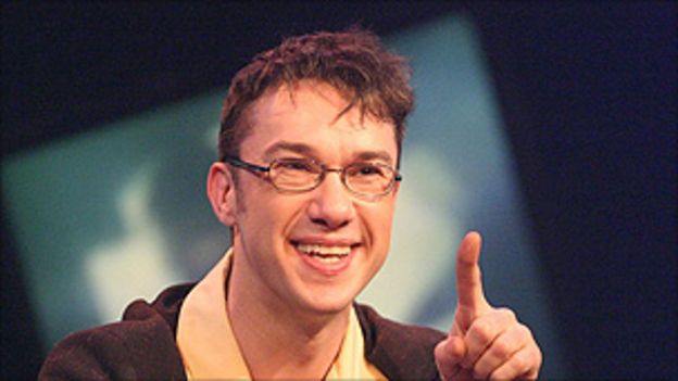 Mark Lamarr to leave BBC Radio 2 - BBC News