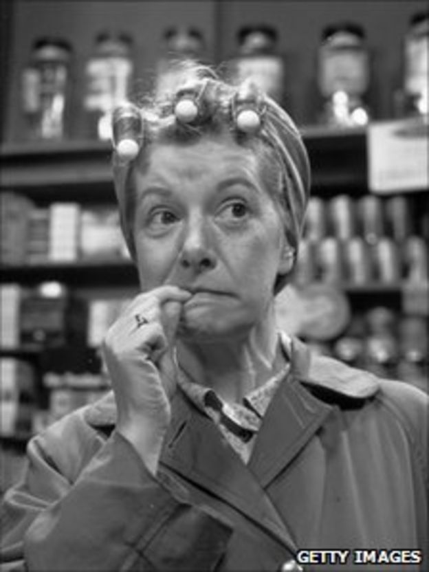 Coronation Street legend on playing Hilda Ogden - BBC News