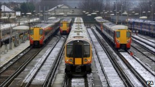 Network Rail faces fraud claims inquiry - BBC News