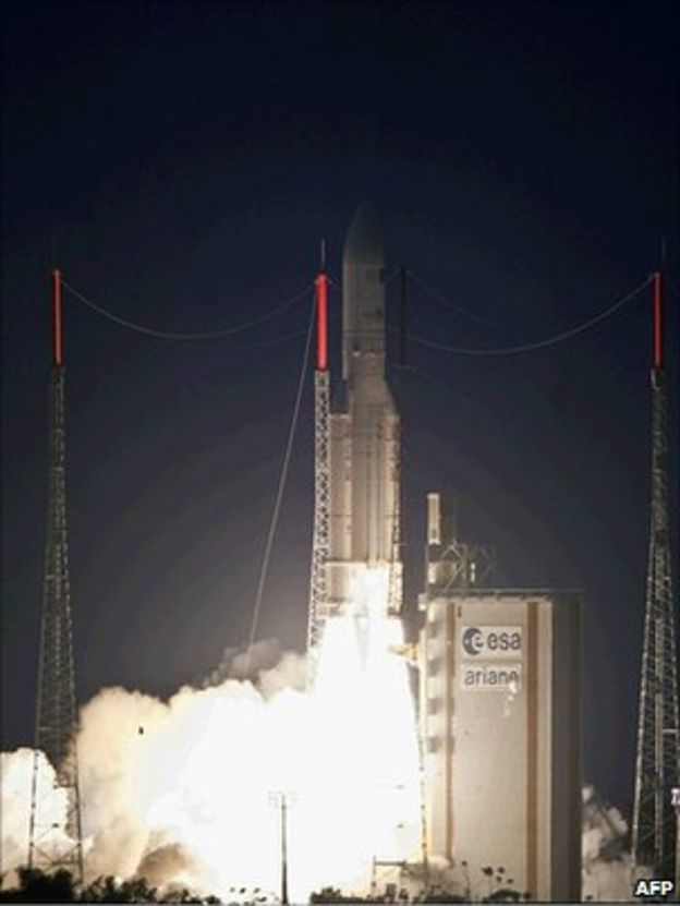 Ariane 5 makes final 2010 flight - BBC News