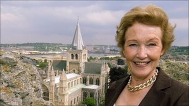 Champion of Kent Amanda Cottrell in honours list - BBC News