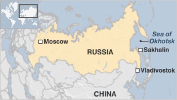 Ten ships, 600 crew trapped in frozen Sea of Okhotsk - BBC News