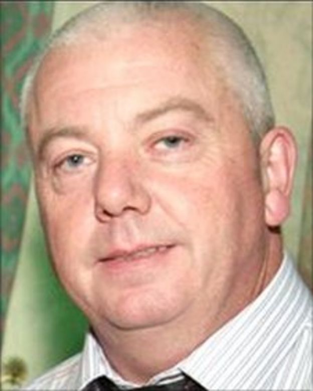 Eamon Hughes murder accused admits having knife - BBC News