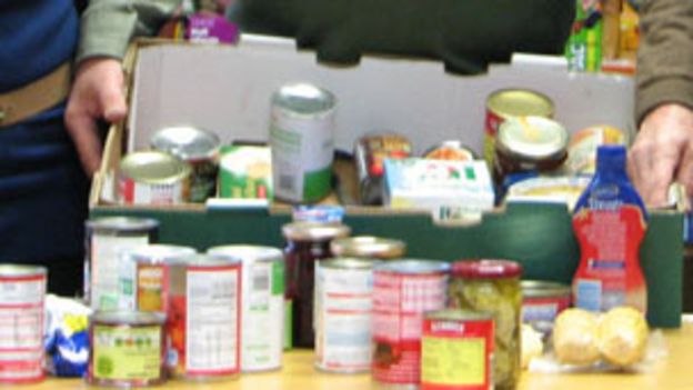 Hunger warning from Cornwall food bank charity - BBC News