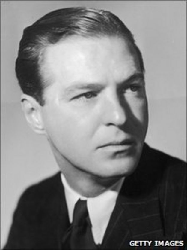 Key role for typewriter in unseen Rattigan - BBC News