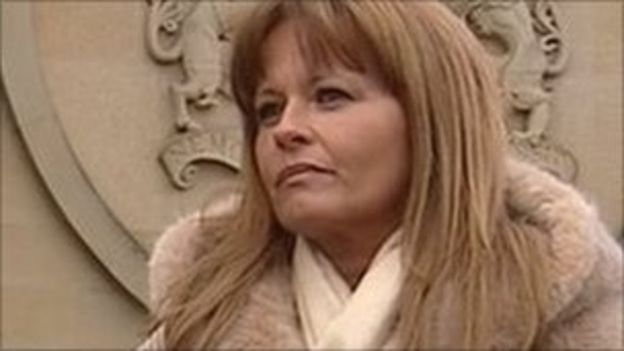 Gail Sheridan makes 'anti-Catholic' police complaint - BBC News