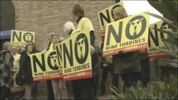 Vale of Evesham wind turbines plan thrown out - BBC News