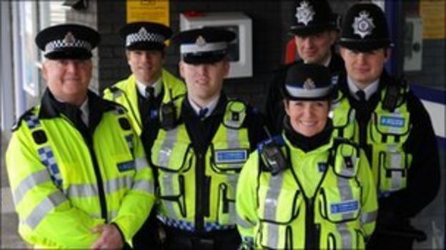 New British Transport Police team for Oxford railway station - BBC News