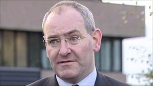 Ex-Derry mayor and Bloody Sunday doctor McClean dies - BBC News