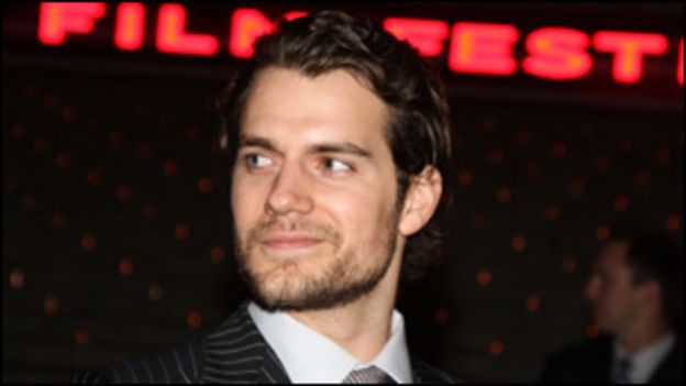 Superman role landed by British actor Henry Cavill - BBC News