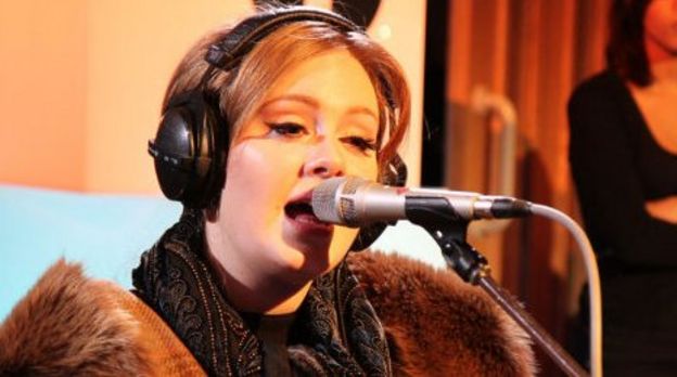 Adele throat cancer rumours on Twitter '100% false' - BBC News