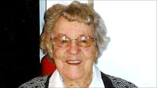 Crimewatch appeal over care home fire murder - BBC News