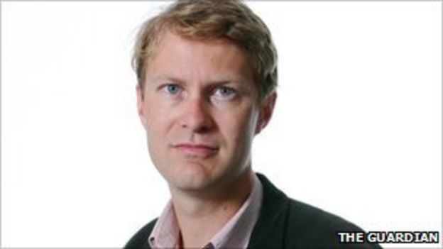 Banned UK reporter Luke Harding back in Moscow - BBC News