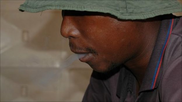 'Whoonga' threat to South African HIV patients - BBC News