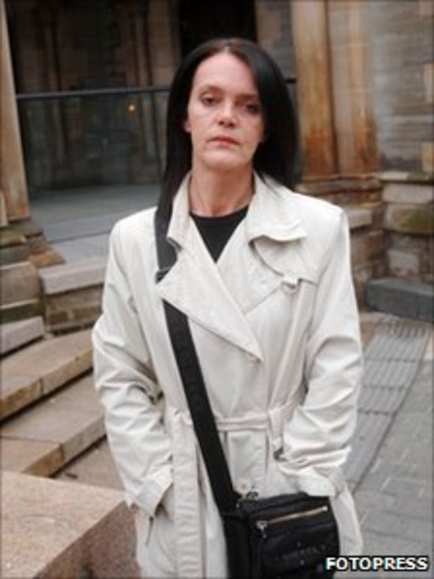 Saudi murder nurse Lucille Ferrie sentenced for fraud - BBC News