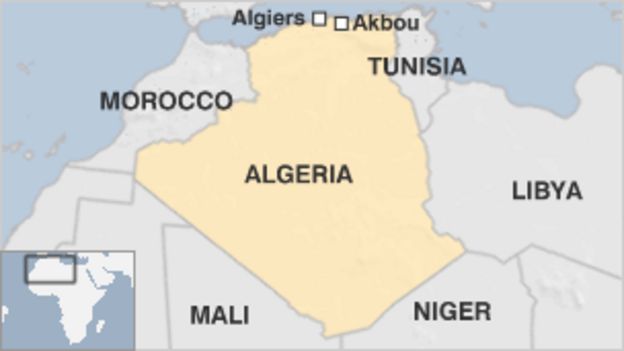 Algeria unrest: Akbou protesters clash with police - BBC News