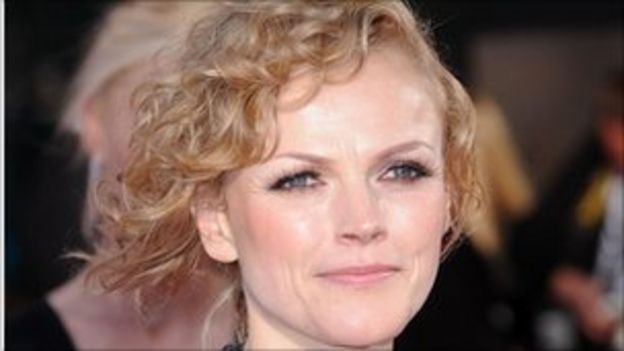 Maxine Peake Attacks Classist Acting Profession Bbc News