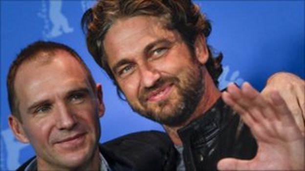 Ralph Fiennes brings Shakespeare's Coriolanus to screen - BBC News