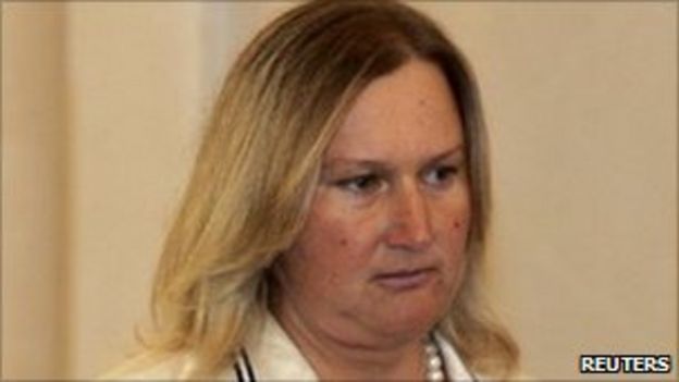 Company of ex-Moscow Mayor Yuri Luzhkov's wife raided - BBC News